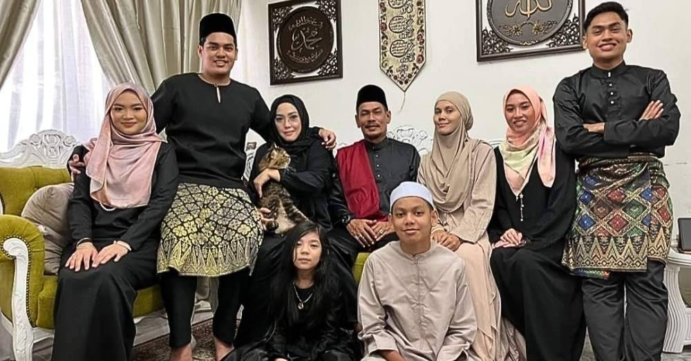 Inspirasi! Anak Aris Ariwatan genggam Ijazah Teknologi Kejuruteraan ...